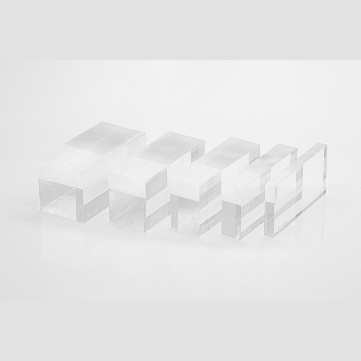 Clear Acrylic Block Sheets | Pool Windows & Premium Displays | Saudi Arabia