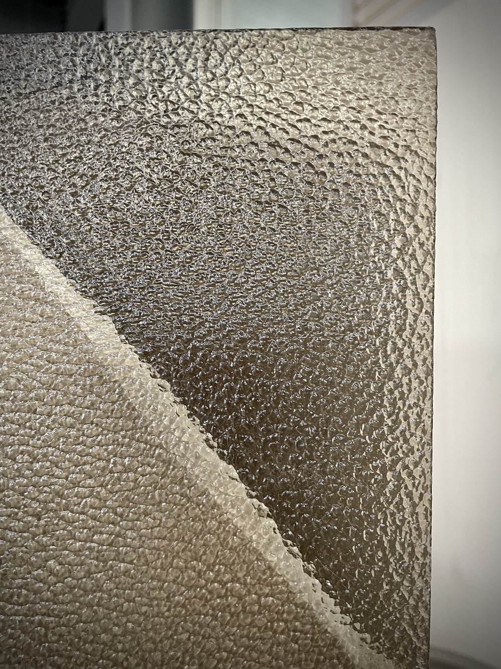 POLYCARBONATE SHEET GOLDEN BRONZE OBSCURE 1.8mm2000 X3000mm - Sabin Plastic